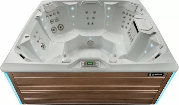 Hot Spring Pulse Hot Tub - 7-person Spa
